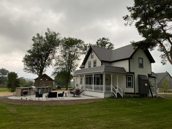 The Farmhouse - Covered Bridge Estate